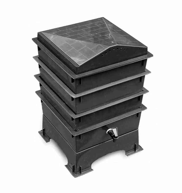 Vermicomposting In Your Home - Ecoponics Singapore